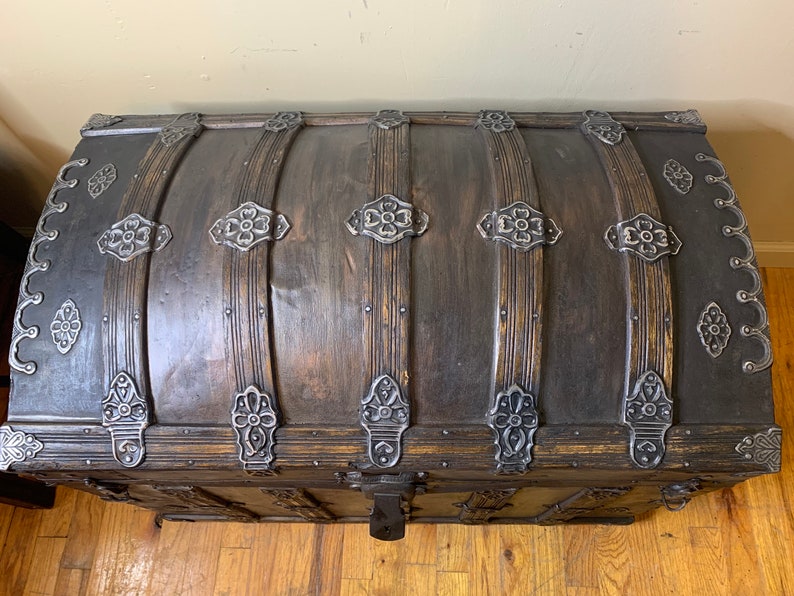 Refinished Antique Steamer Trunk, Large Vintage Chest, Travel Trunk - Etsy