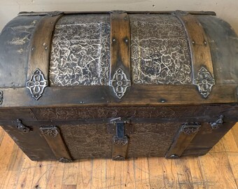 Embossed Trunk Tin - Etsy