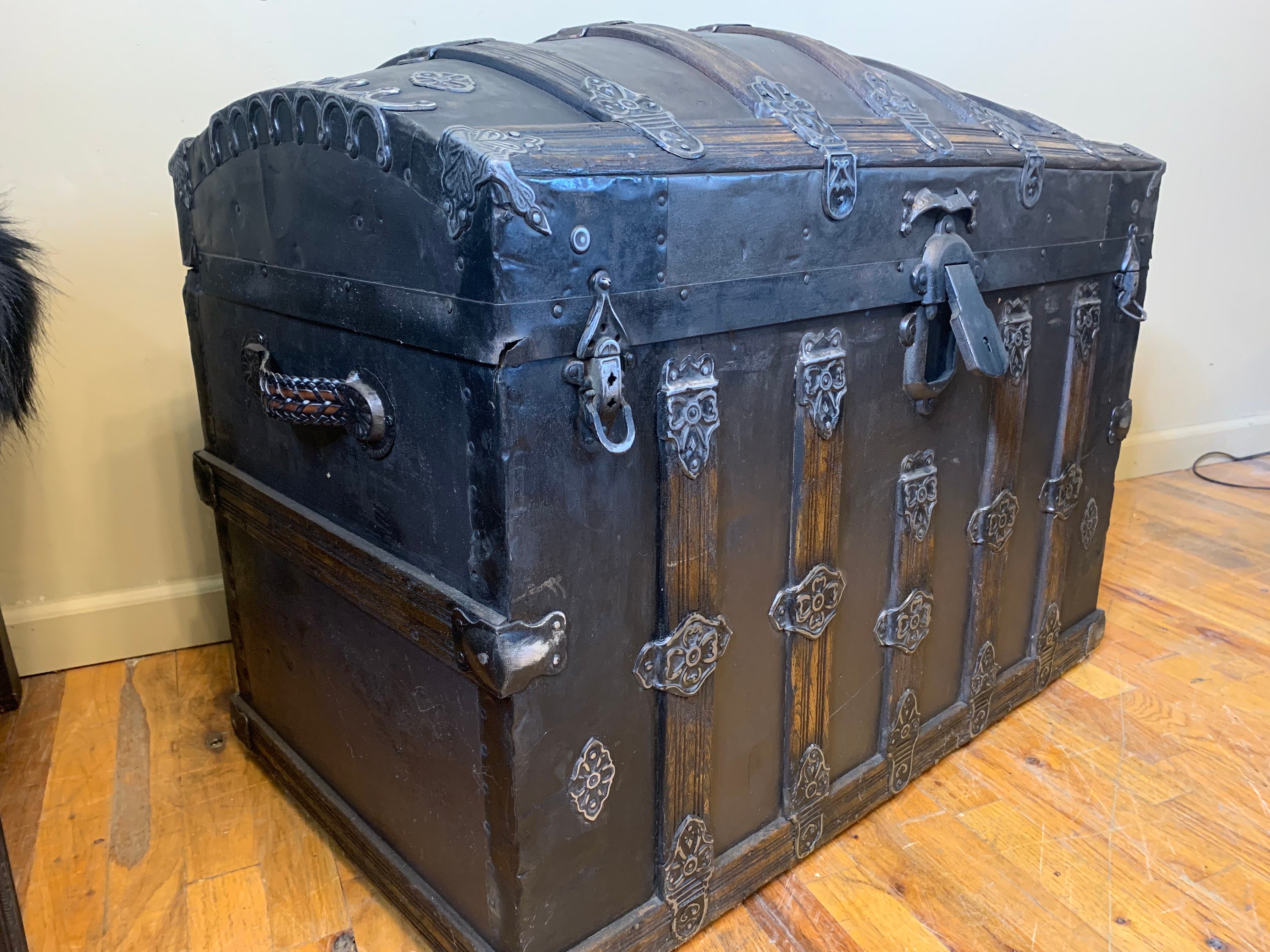 Refinished Antique Steamer Trunk, Large Vintage Chest, Travel Trunk - Etsy