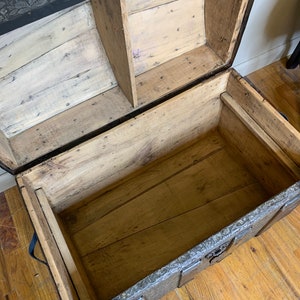 Steamer Trunk Antique Camel Back Trunk Antique Chest Steamer Antique ...