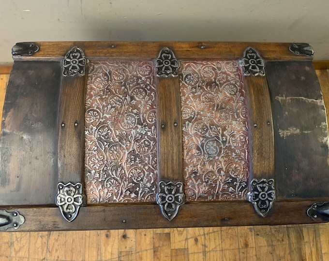 Antique Trunk, Small Trunk Chest, 1800s Trunk, Storage Trunk, Pirate ...