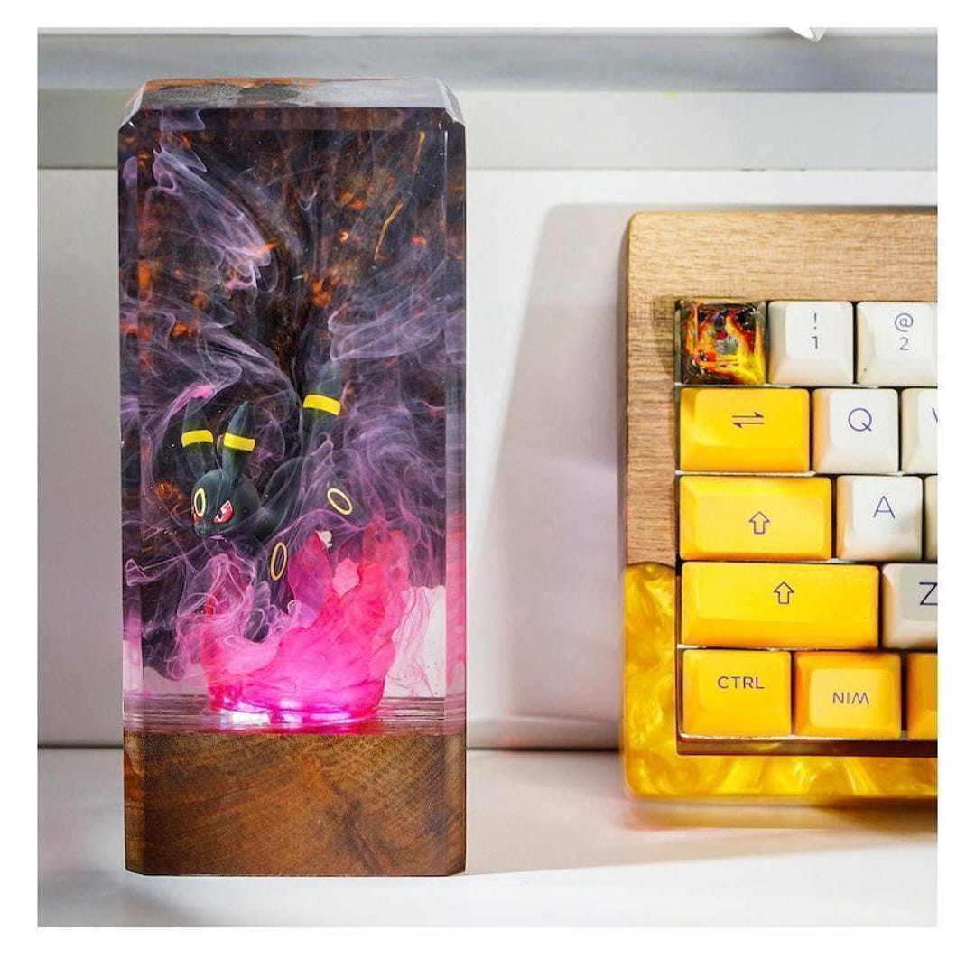 UMBREON Pokemon Lamp, Custom Epoxy Resin Lamp, Resin Night Light, Resin ...