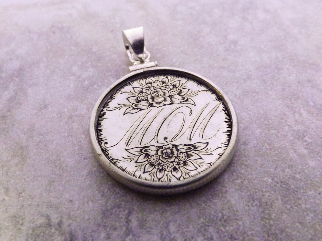 MOM Hand Engraved, Silver Coin, Mothers Day Silver Coin - Etsy