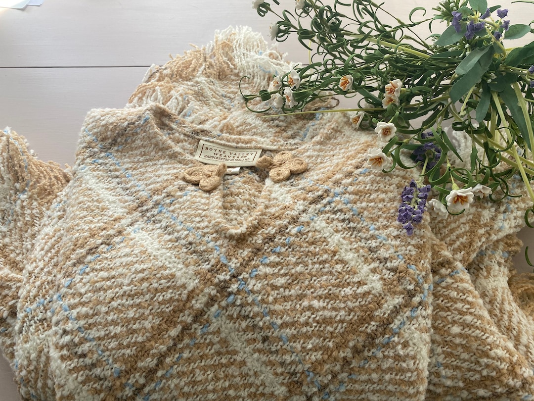 Boyne Valley Weavers Handcrafted Spring Cape Made in Ireland, Vintage Irish Weaving Fringed Cape ...