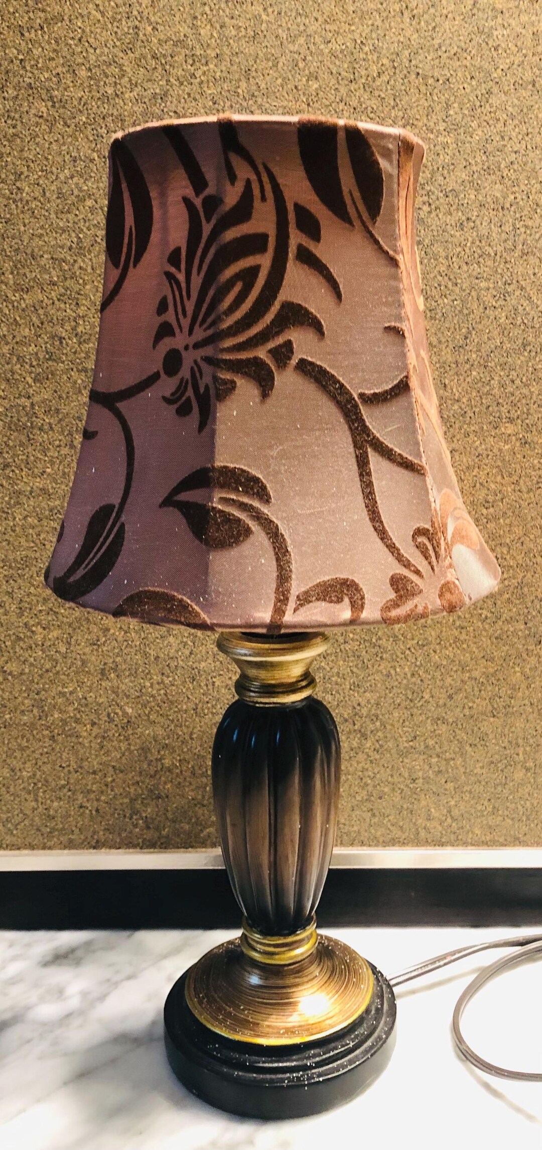 Vintage BEDROOM LAMP. End Table Lamp, From the 60s. 15 Inches High ...