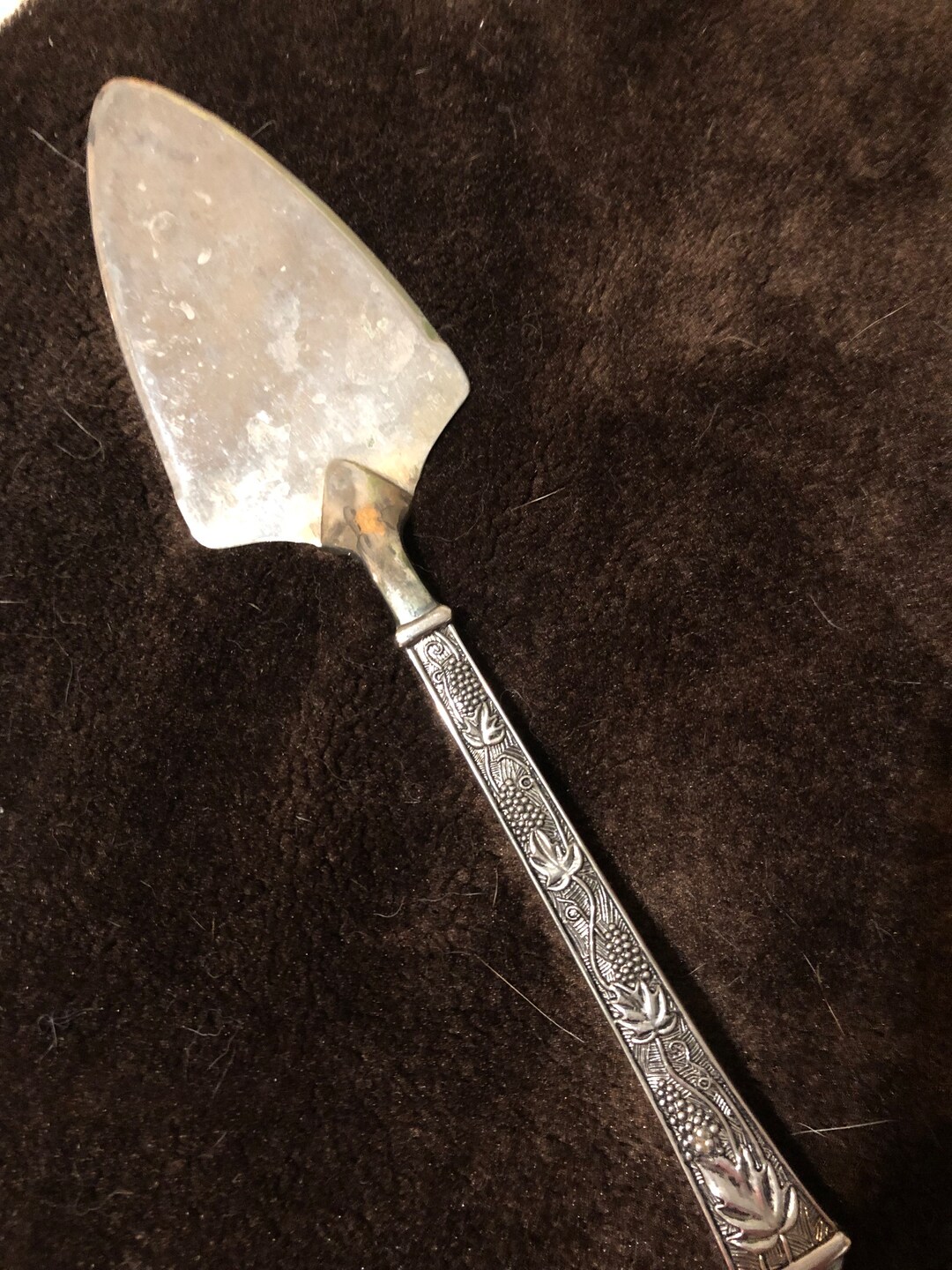 SILVERPLATE Cake Servers. 2 Designs Grape Vine Pattern, or Bamboo ...