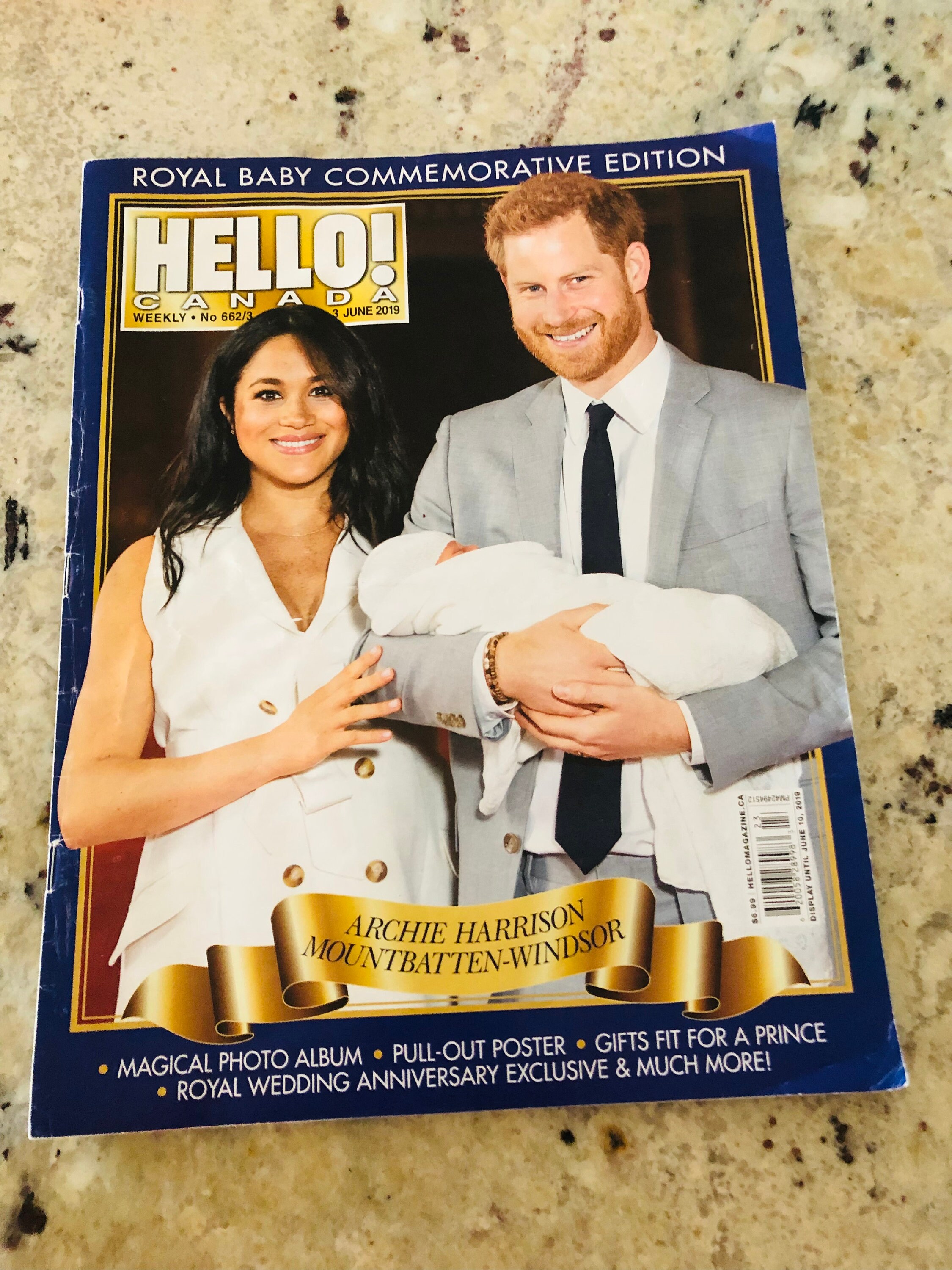 Hello Canada Magazine