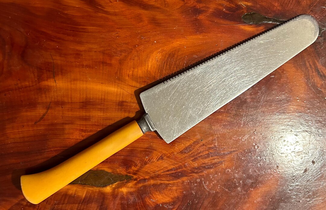 Vintage MCM Yellow Bakelite Cake Pie Server 10 Serrated Edge Pastry ...