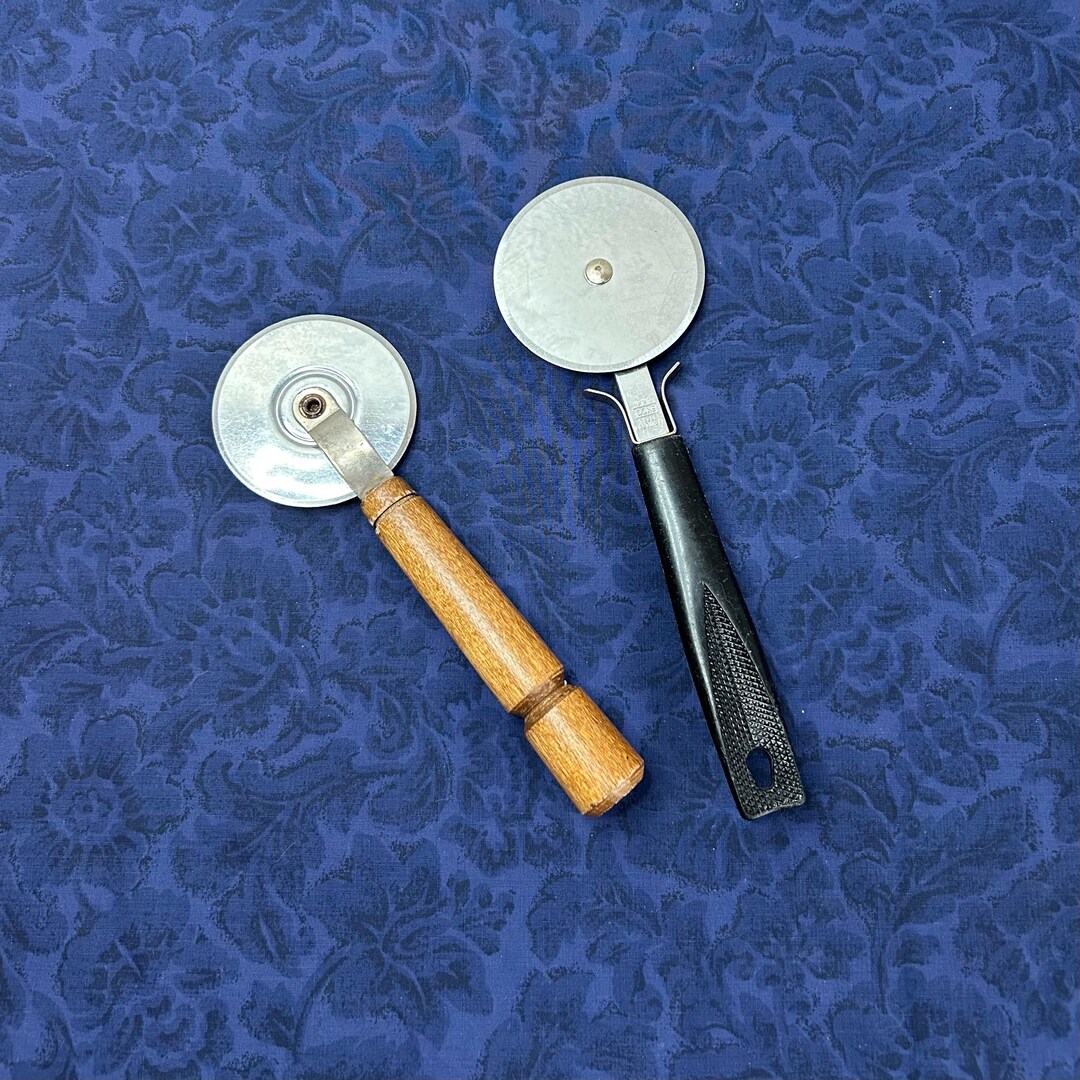 Wood Handle Vintage Pizza Cutter, Slicer or Ekco With Black Handle - Etsy