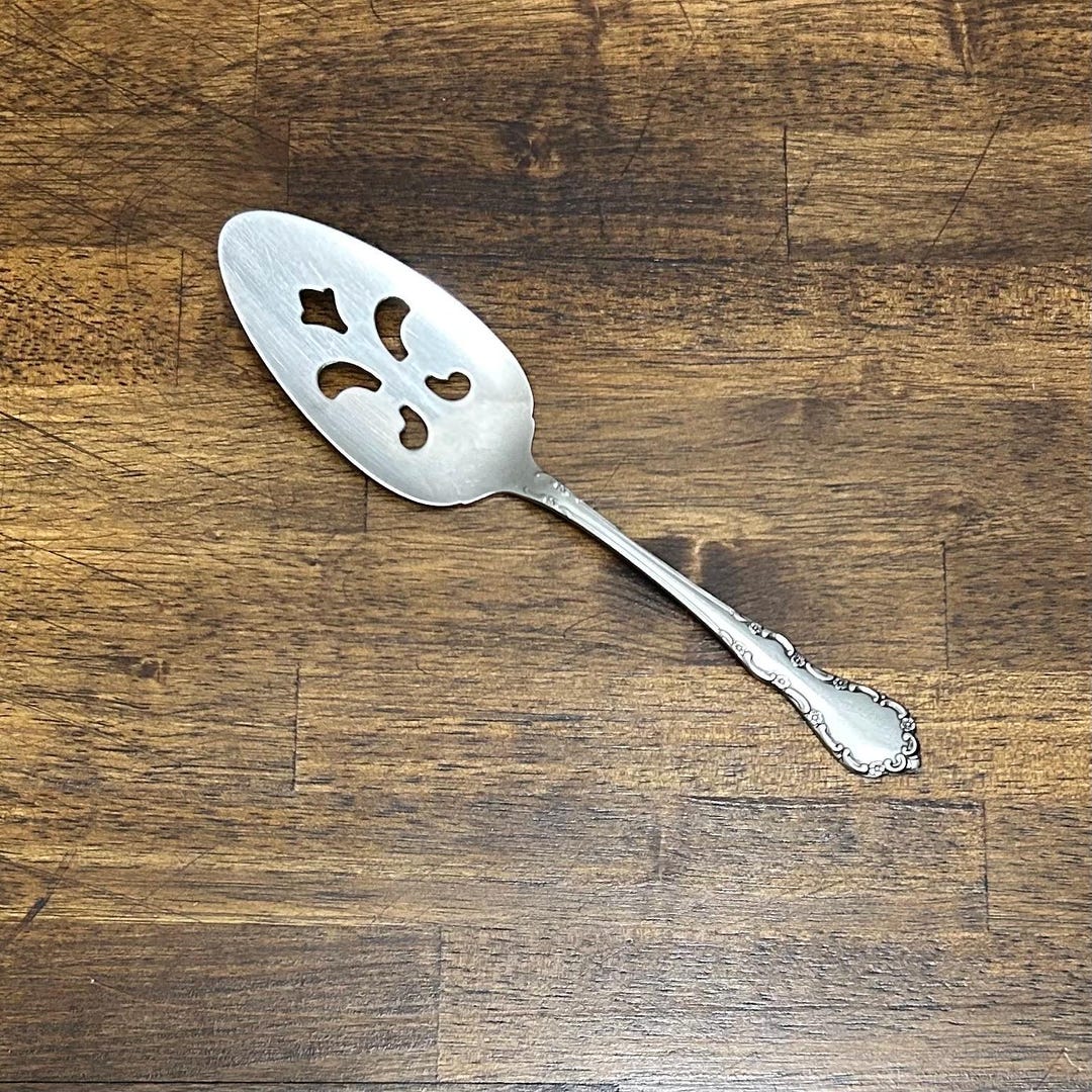 Vintage Oneida Mansion Hall Pierced Pie Server, Stainless Steel Floral ...