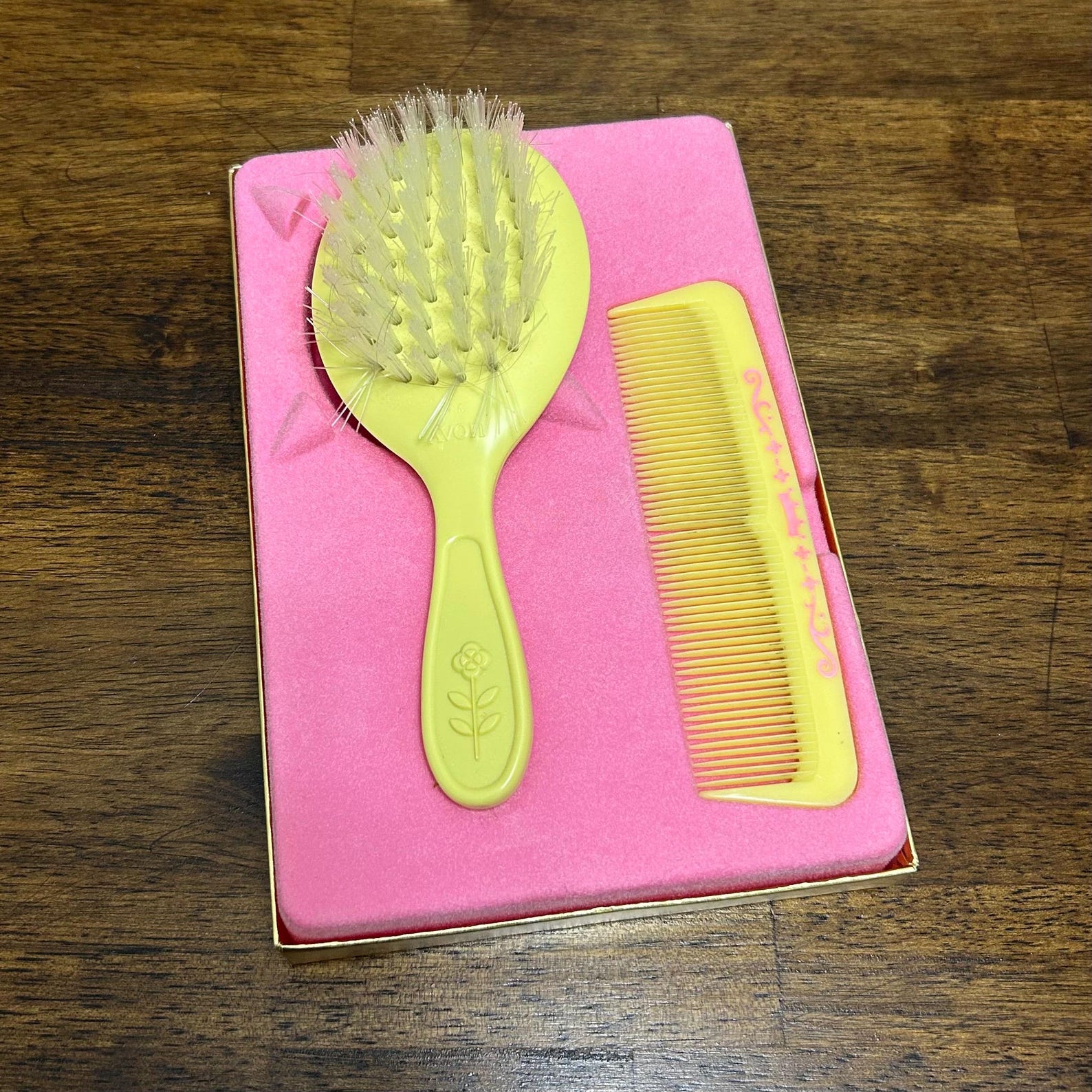 Vintage Avon Her Prettiness Brush & Comb Set - Swan Castle Design - Etsy