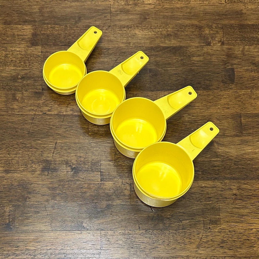 Tupperware Vintage Yellow Measuring Cups, Set of 4 - Etsy