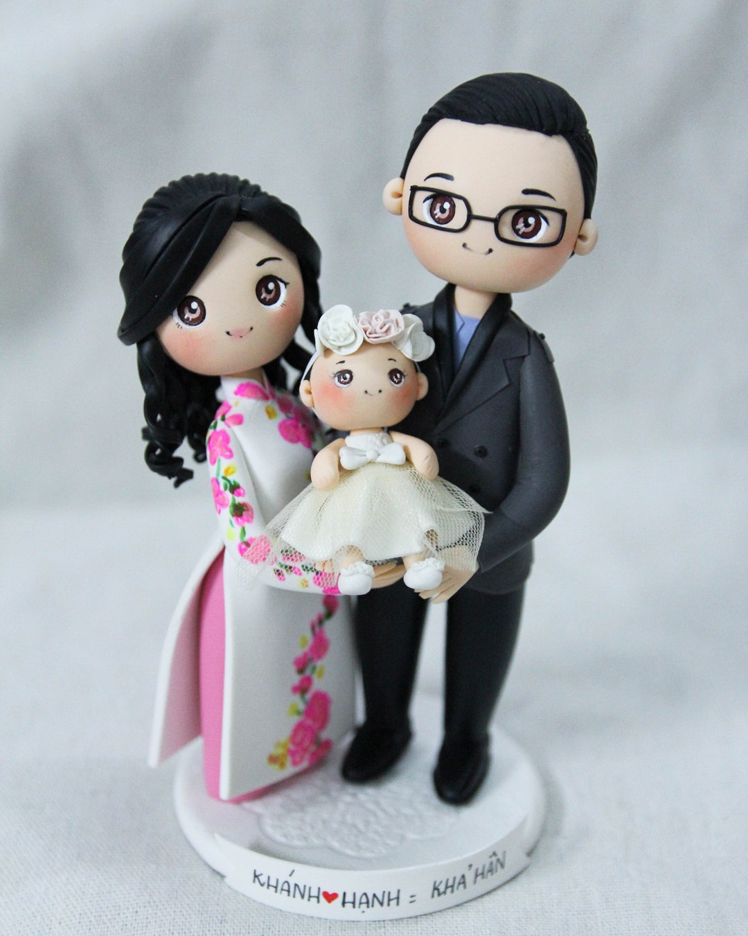Family Cake Topper With Kid, Ao Dai Wedding Cake Topper, Couple Cake ...