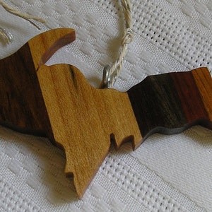 Michigan Upper Peninsula Shaped Laminated Hardwood Ornament or Magnet ...