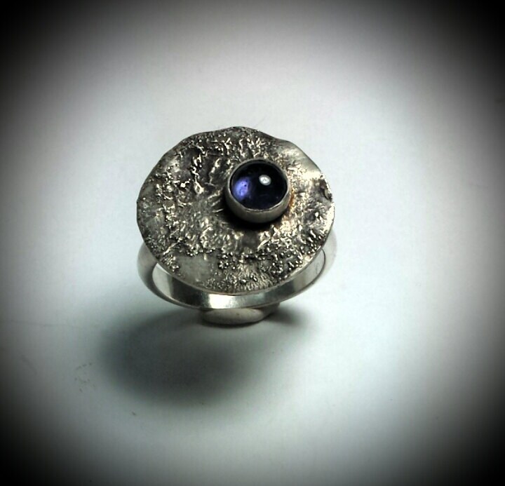 Iolite and Reticulated Sterling Silver Ring. - Etsy