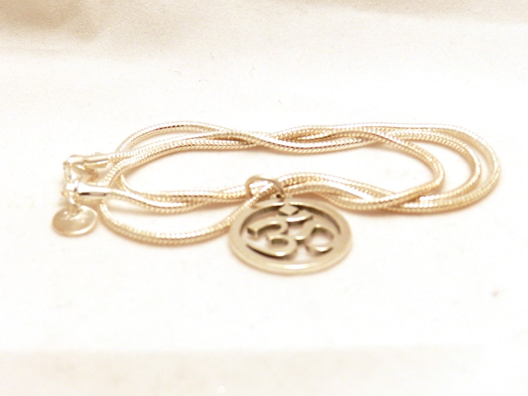 Om Symbol, 20mm, on a 20 Snake Chain, All Sterling Silver - Etsy