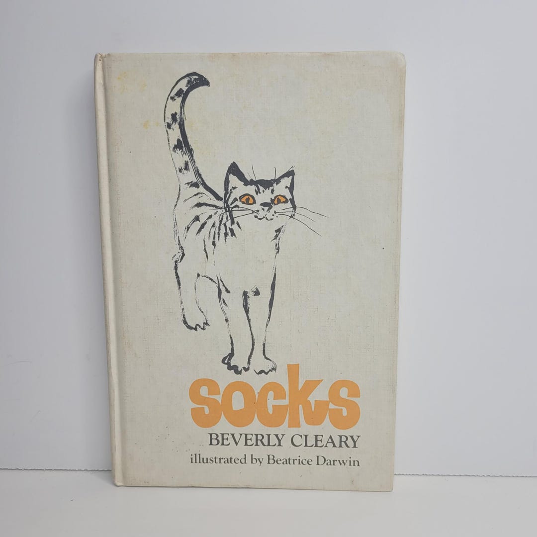 Socks by Beverly Cleary, Illustrated by Beatrice Darwin, Vintage ...