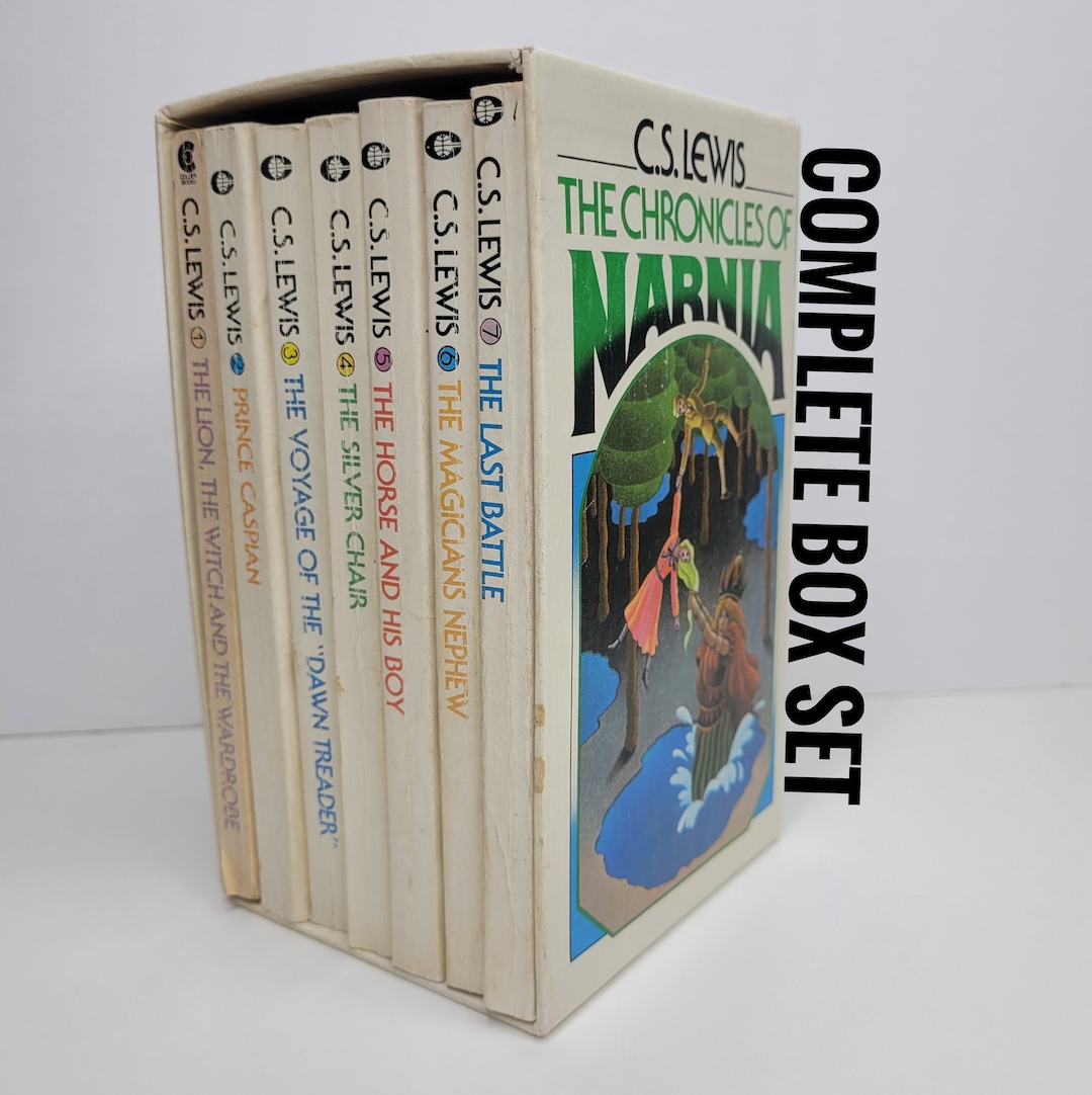 Chronicles of Narnia by CS Lewis Illustrated by Pauline Baynes ...