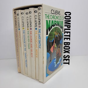 Chronicles of Narnia by CS Lewis Illustrated by Pauline Baynes ...