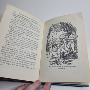 The Mystery of the Chinese Junk, Hardy Boys 40, by Franklin W Dixon ...