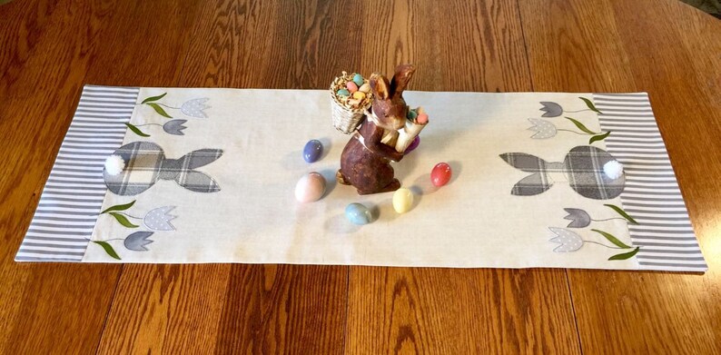 Bunny Hop Table Runner Pattern - Etsy