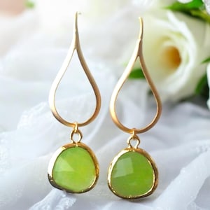 Etsy peridot earrings store
