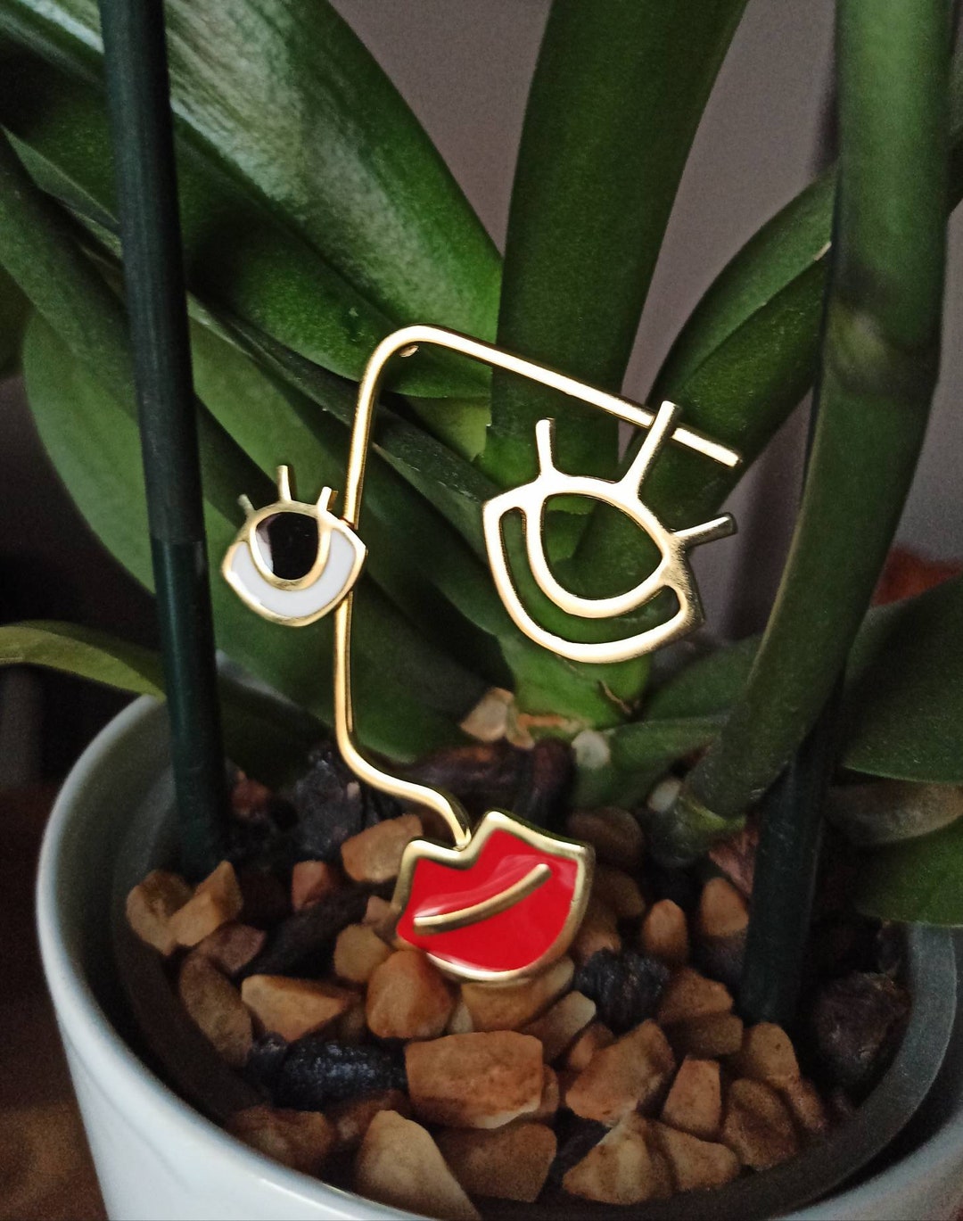 Brass Face Brooch, Abstract Face With Big Red Lips and Eyelashes ...