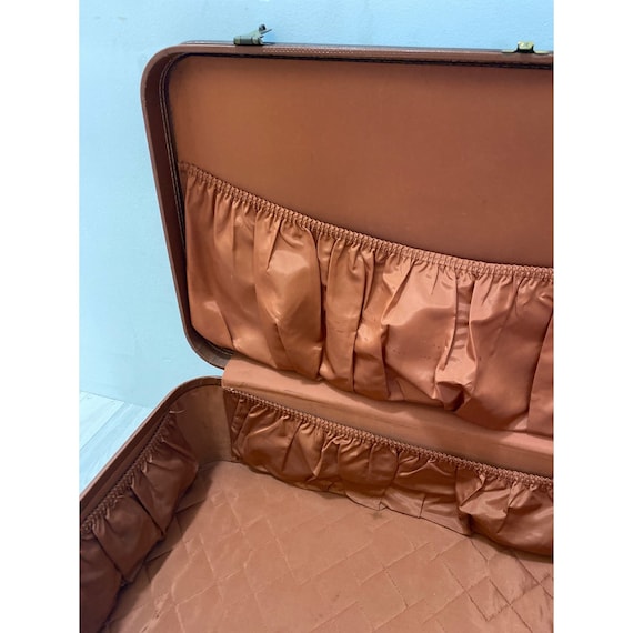 Vintage Lady Baltimore Hard Shell Luggage Suitcase Br… - Gem