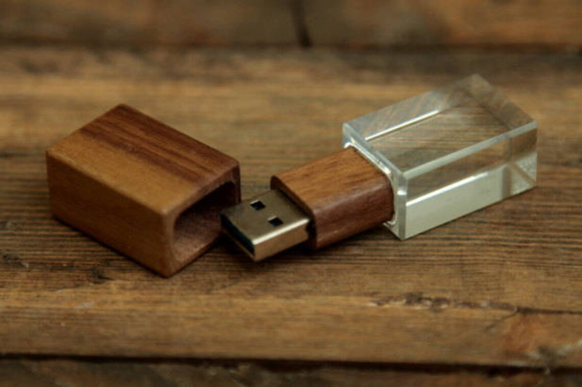 16gb FAST USB 3.0 Walnut Crystal Flash Drive | Etsy