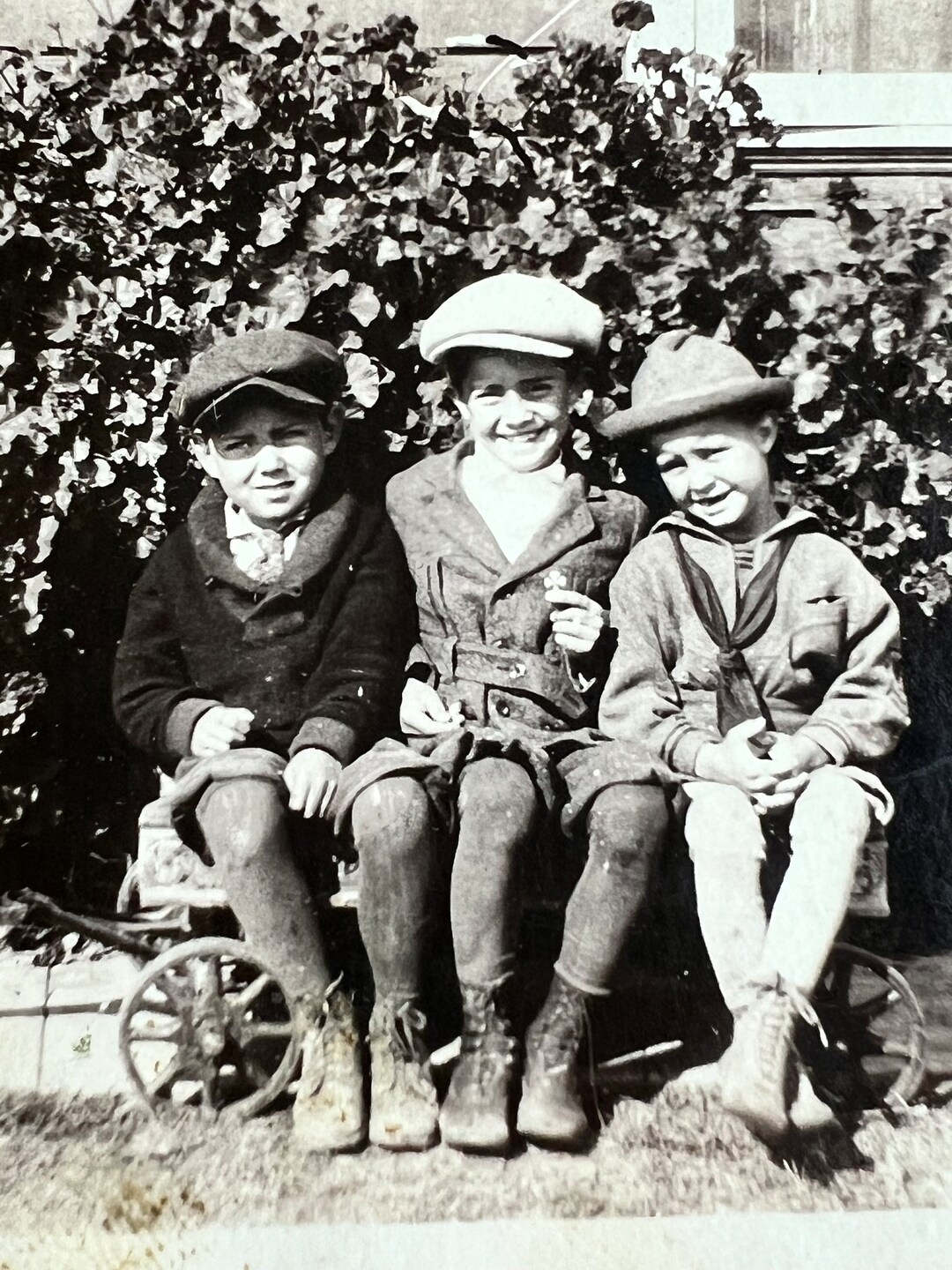 Little Rascals Vintage Found Photo 3 Boys Newsboy Hats Boy Scout - Etsy