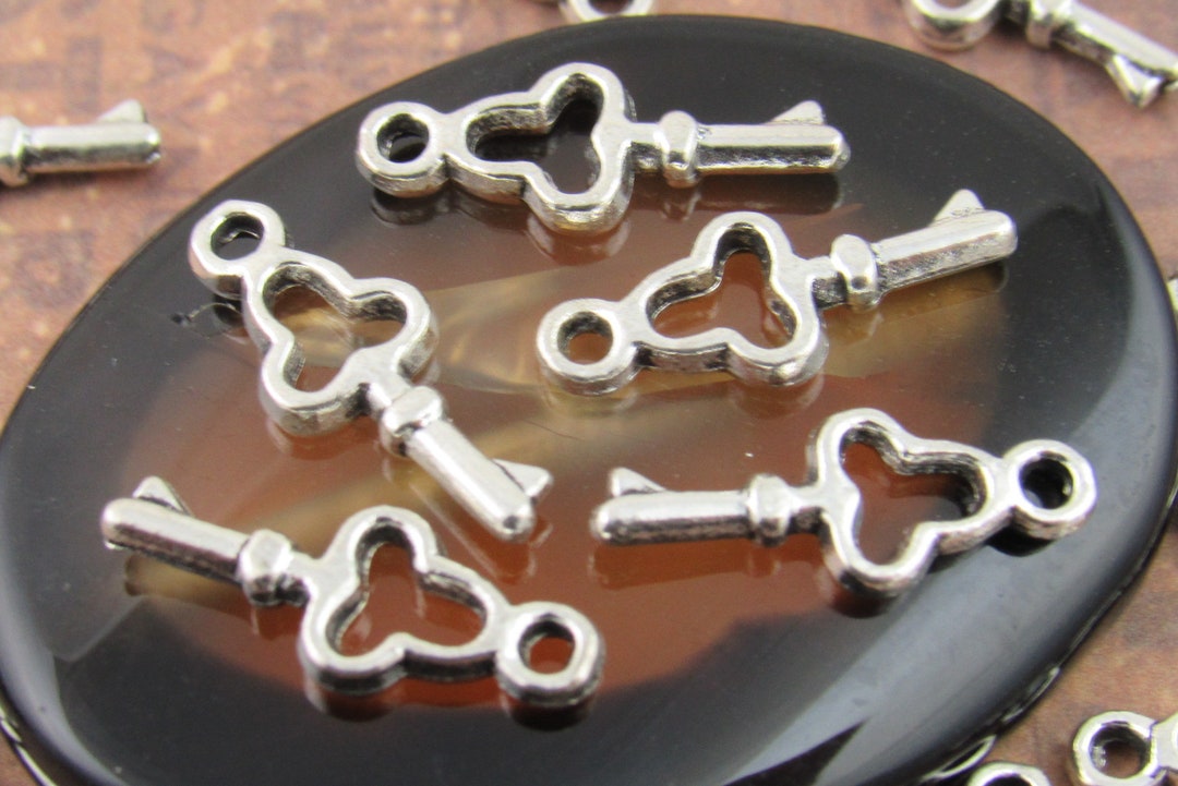 Mini Key Charm, Tiny Shamrock Skeleton Key Charm, Silver Tone (10 ...