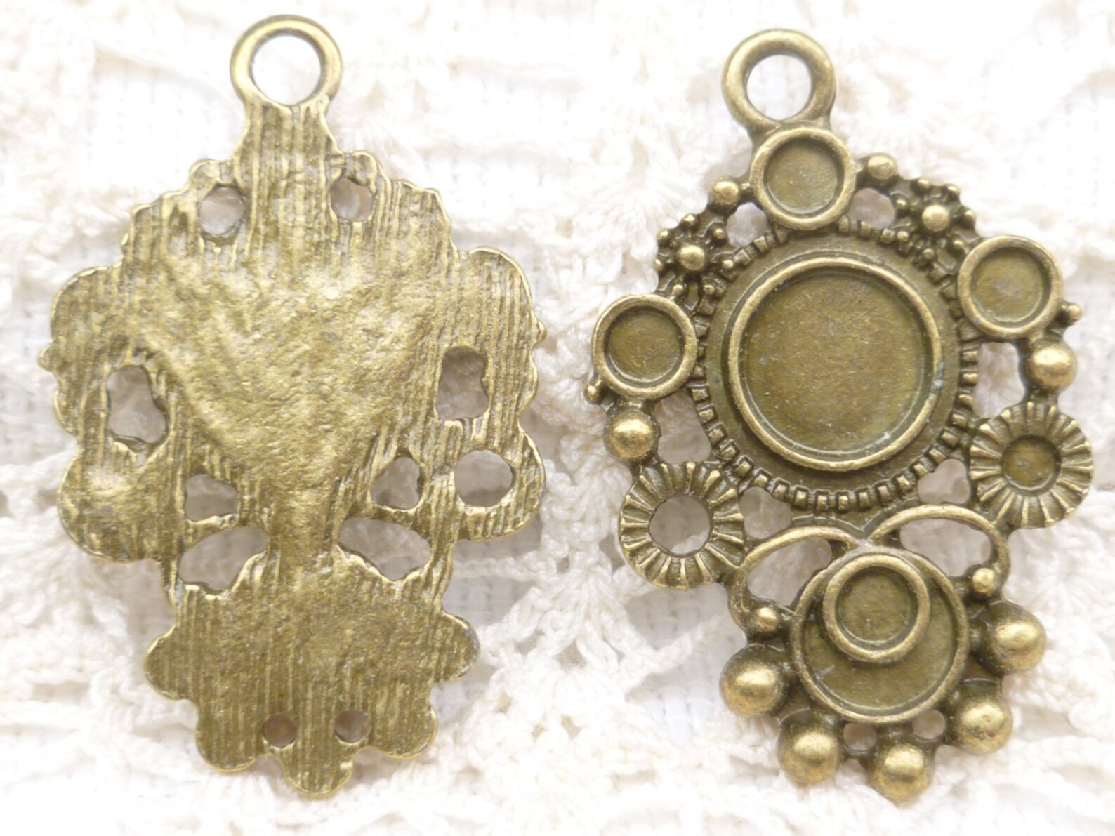 Vintage Look Multi Bezel Setting Charm Pendant Antique - Etsy