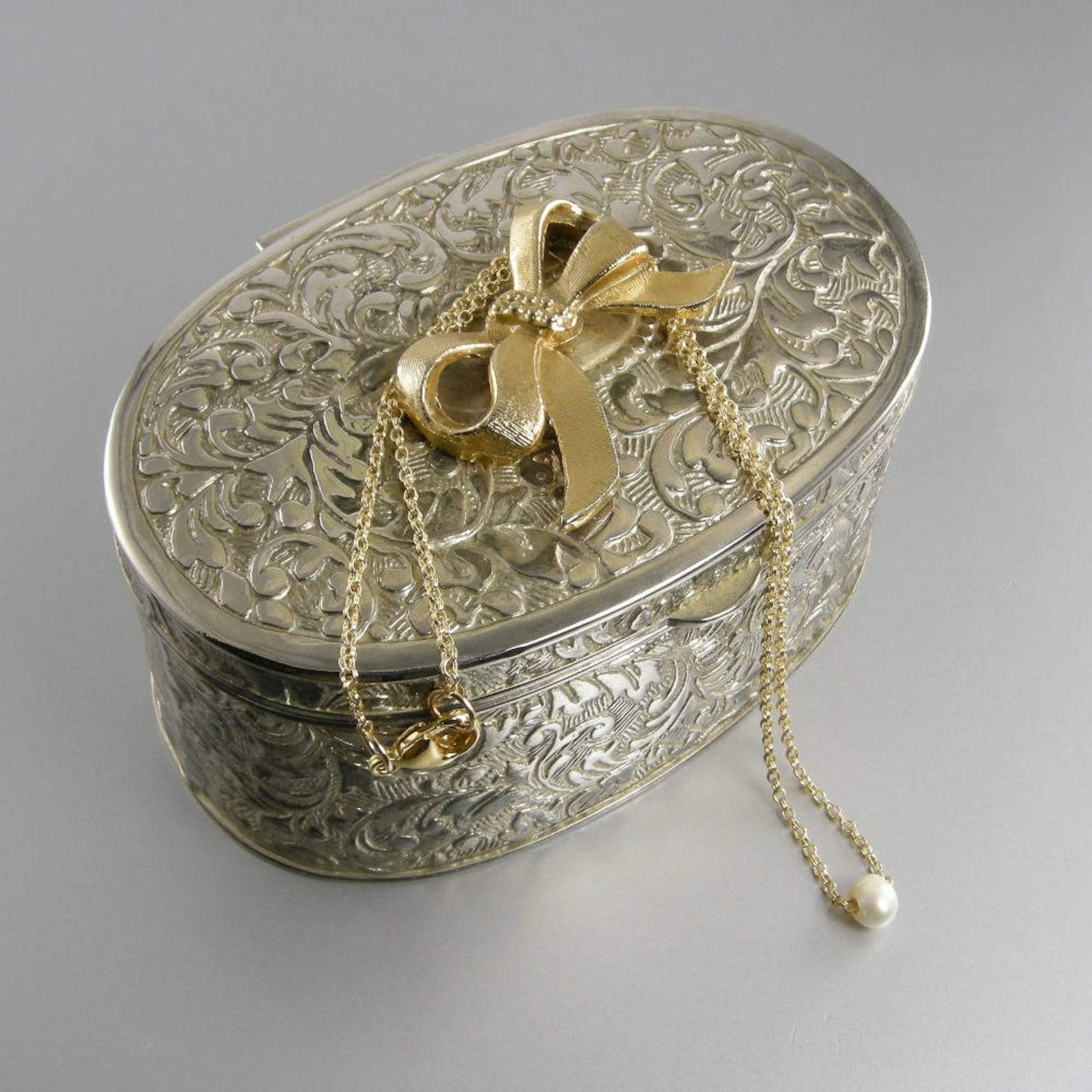 Single Small White Pearl Gold Floating Pearl Necklace - Etsy