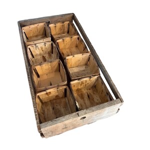 Primitive Berry Basket, Wood Crate With 8 Berry Baskets, Primitive ...