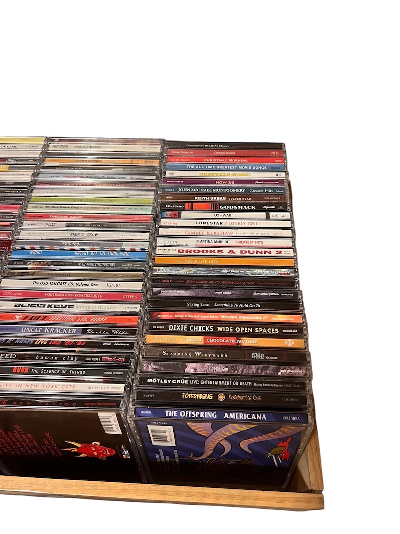 80's Music Cd's, 90's Cd's, Journey, Creed, Jimmy Buffet, Dave Mathews ...
