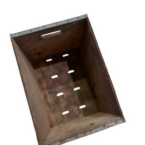 Antique Primitive Wooden Box With Handles, Holly Beverages, Holly ...