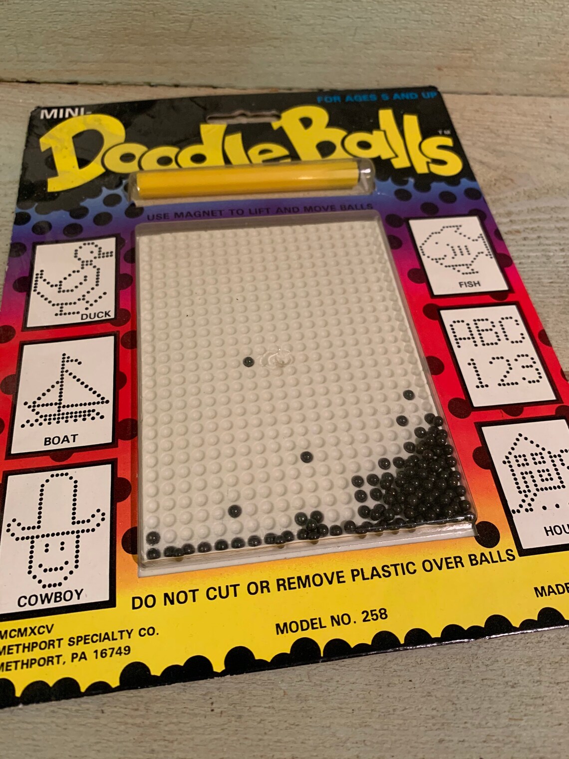 Vintage Magnetic Mini Doodle Balls Model No 258 Made in USA, Vintage ...
