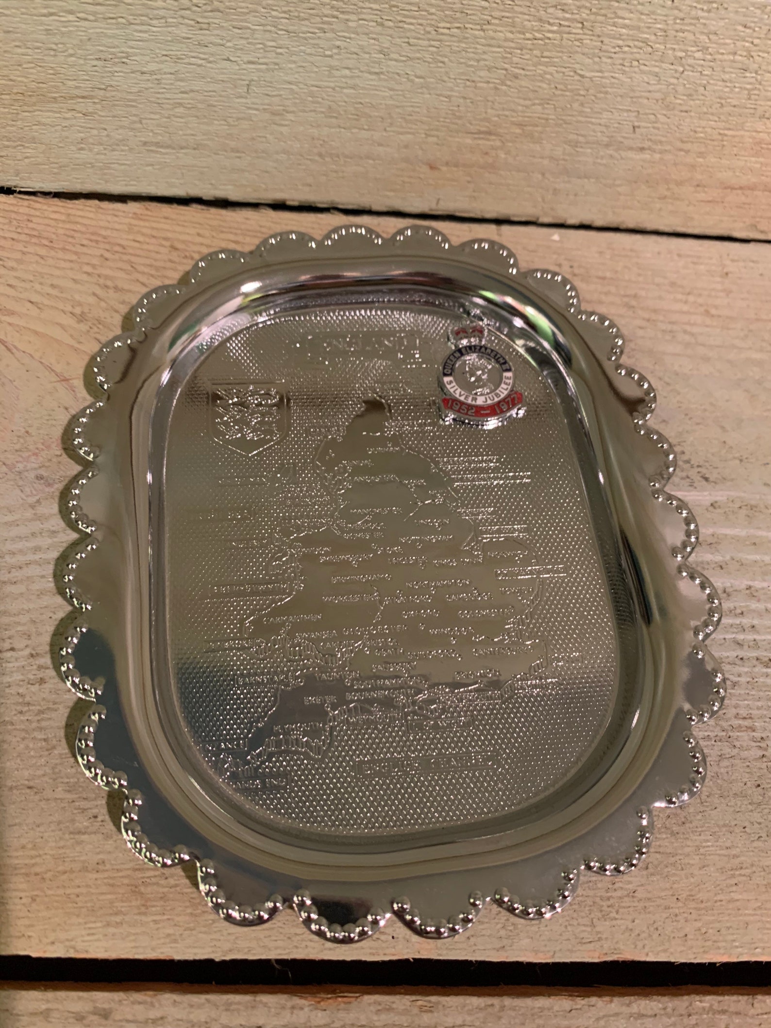 Vintage Queen Elizabeth Silver Jubilee Tray Queen Elizabeth | Etsy Vintage Queen Elizabeth Silver Jubilee Tray Queen Elizabeth | Etsy