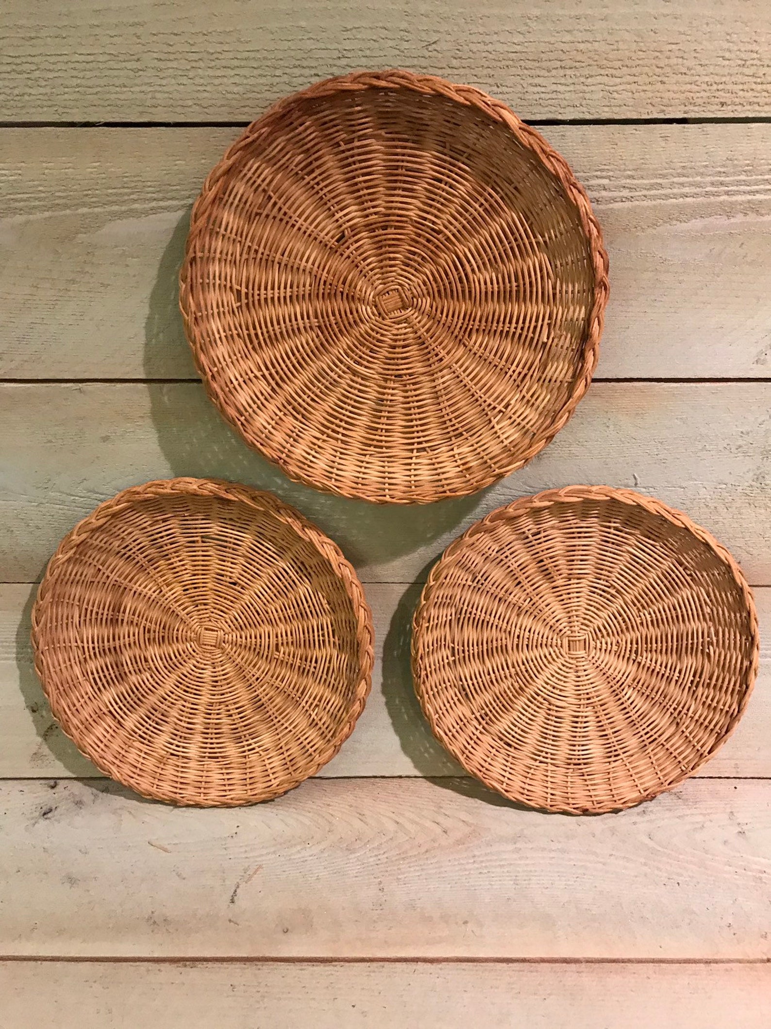 Boho Basket Wall / Bohemian or Farmhouse Home Vintage Baskets - Etsy