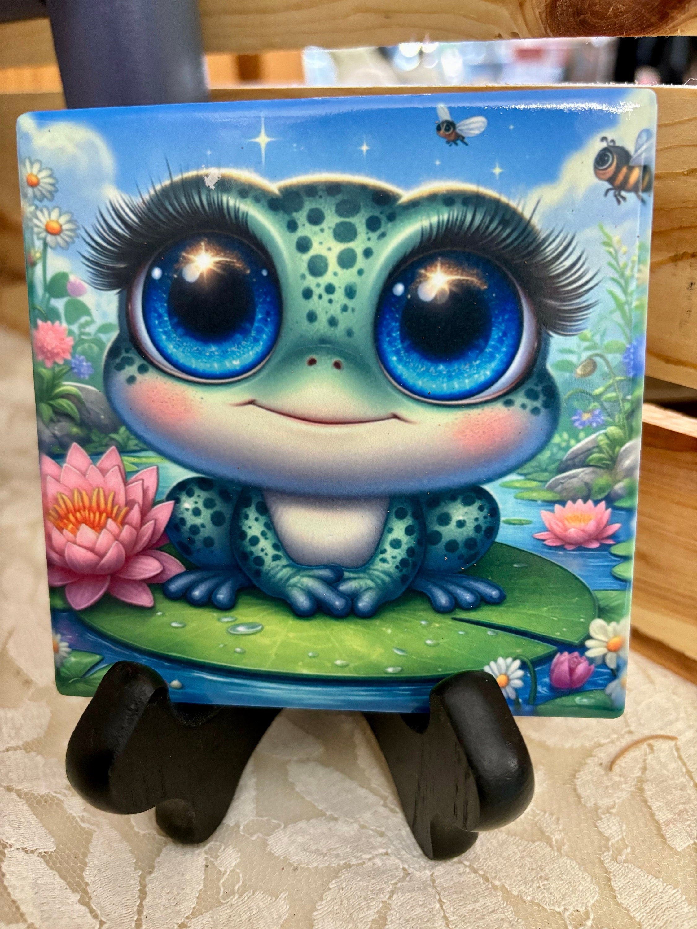 Cute Little Frogs on a Lilly Pad - Etsy