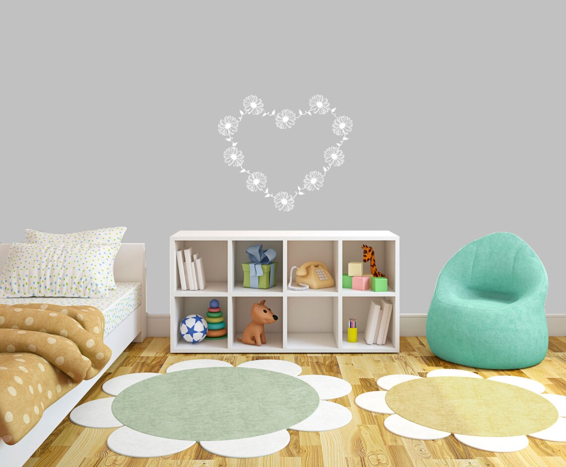 Daisy Chain Heart Floral Wall Decal Custom Vinyl Art - Etsy