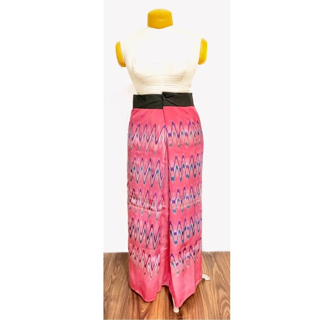Rare Burmese Vtg Silk Ikat Longyi (tube Skirt) Handwoven Hand Dyed Asian Textile - Etsy