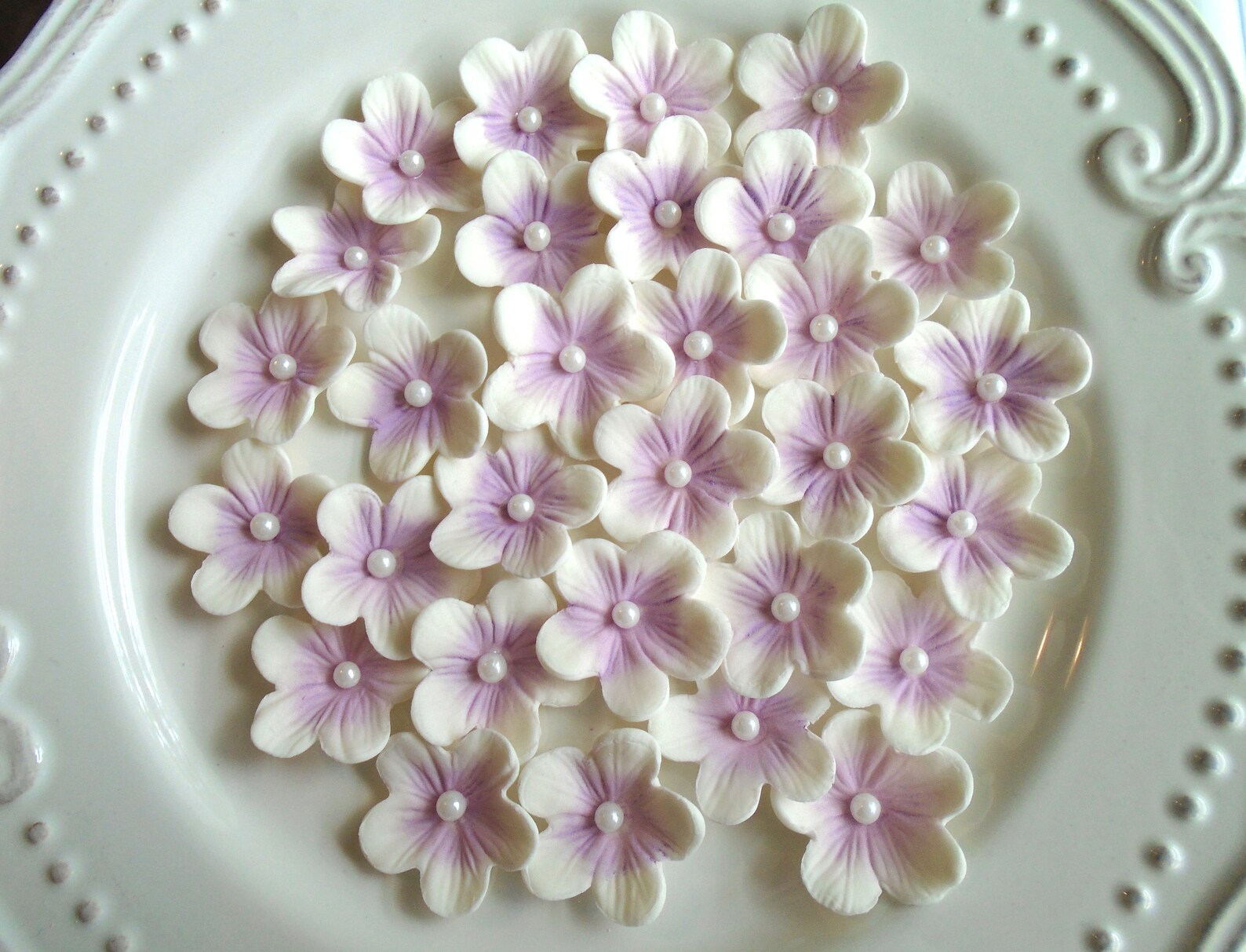 VIOLET on WHITE Gum Paste Blossoms. 30 Violet Cake Topper and Cupcake ...