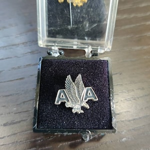Vintage Airline Pins Memorabilia, Legacy AA, American Airline Pins ...