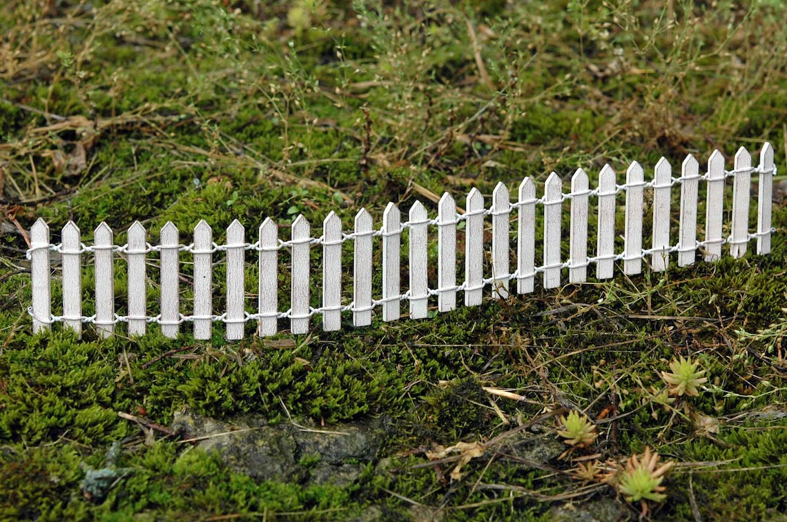 Miniature White Picket Fence Section - Fairy Garden Supply - Woodland ...