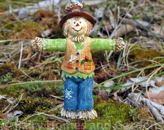 Woodland Knoll Miniature Scarecrow Figurine Fairy Garden - Etsy