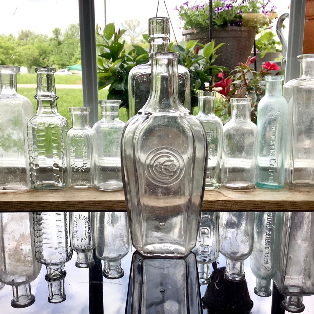 Colgate & Co Bottle: Clear Glass Antique C Co Vanity Toilet Water ...