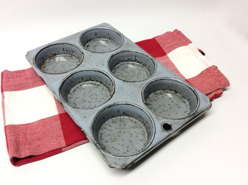 Enamelware Muffin Pan Antique Gray Agate Granite Ware Etsy Enamelware Muffin Pan Antique Gray Agate Granite Ware Etsy