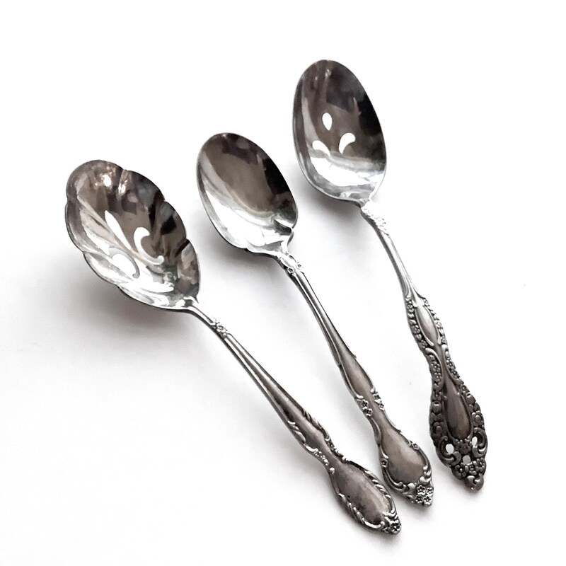 Bon Bon Server - Etsy