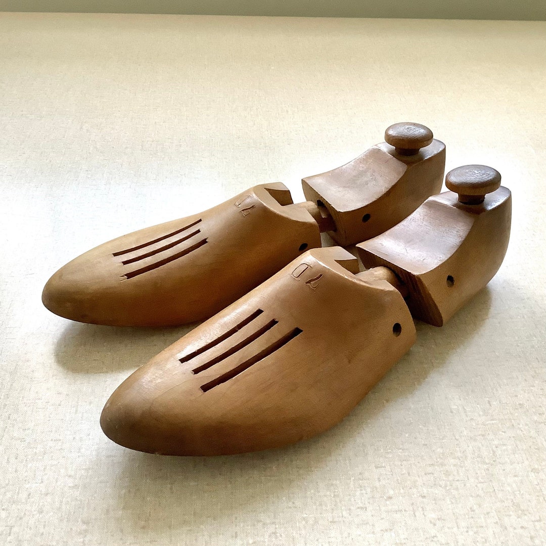 Pair of Shoe Trees Vented All Wood Form Last Size Men 7D - Etsy